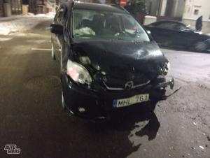 Mazda 5 2008 in Kaunas, with an engine capacity of 1.80 L and mileage of 239 thousand km for 500 €, photo 8 on AUTOMOTO.COM.LV