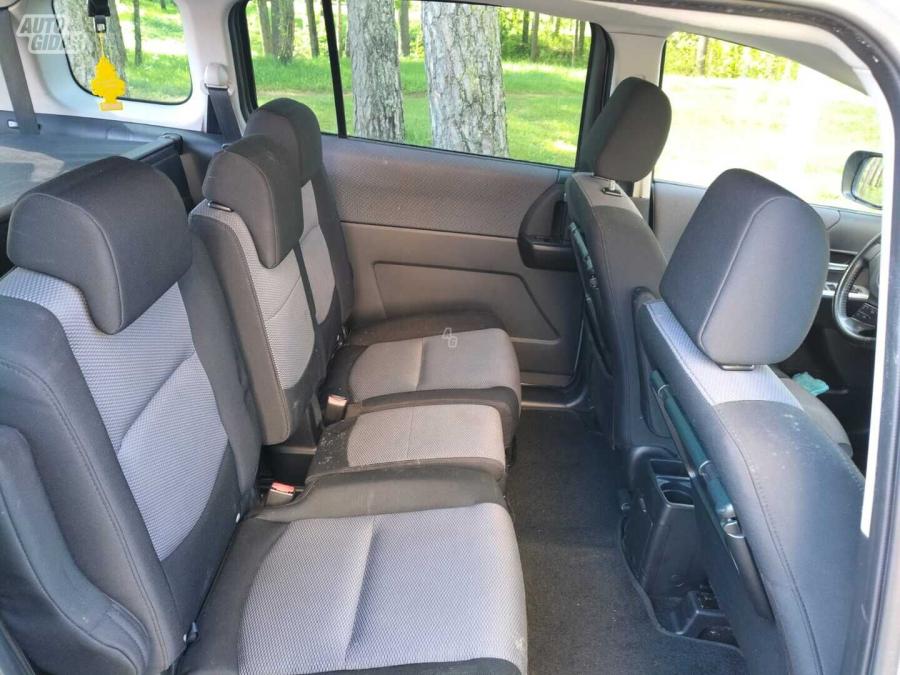 Mazda 5 2008 Visaginas, ar dzinēja tilpumu 2.00 L un nobraukumu 299 tūkst. km par 1550 €, foto 6 vietnē AUTOMOTO.COM.LV