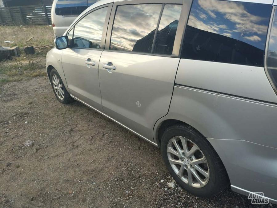 Mazda 5 2010 in Vilnius, with an engine capacity of 2.00 L and mileage of 280 thousand km for 800 €, photo 4 on AUTOMOTO.COM.LV
