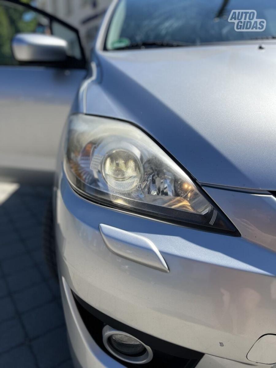 Mazda 5 2010 in Pagegiai, with an engine capacity of 2.00 L and mileage of 258 thousand km for 3200 €, photo 1 on AUTOMOTO.COM.LV