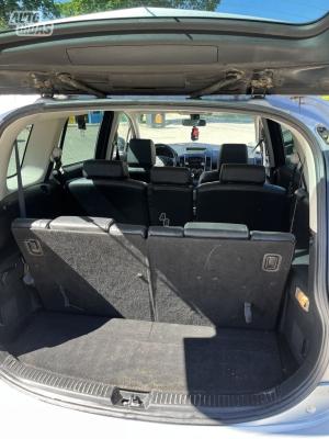 Mazda 5 2010 in Pagegiai, with an engine capacity of 2.00 L and mileage of 258 thousand km for 3200 €, photo 11 on AUTOMOTO.COM.LV