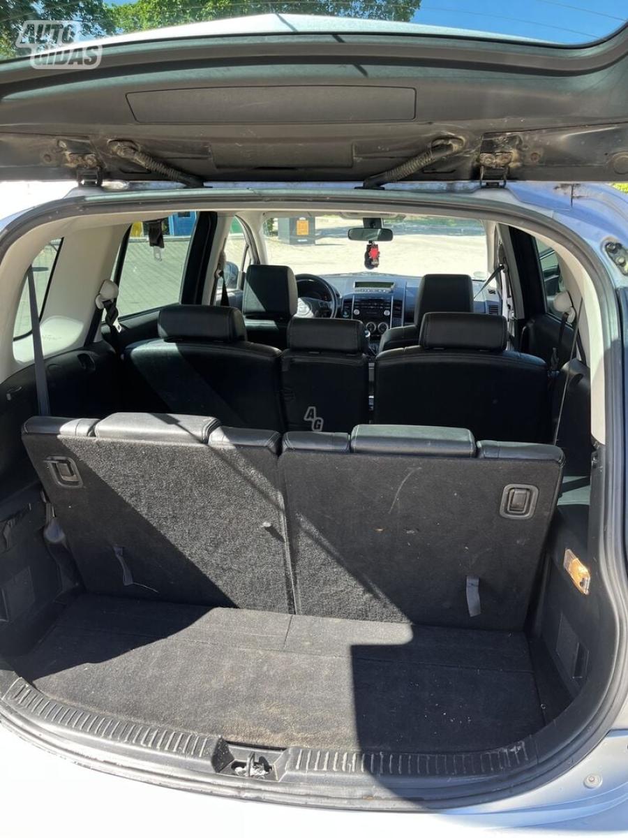 Mazda 5 2010 in Pagegiai, with an engine capacity of 2.00 L and mileage of 258 thousand km for 3200 €, photo 11 on AUTOMOTO.COM.LV