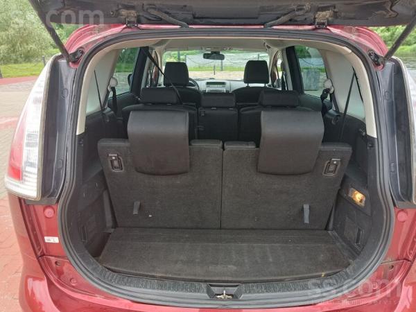 Red Mazda 5 2008 in Riga, with an engine capacity of 2.00 L and mileage of 297 thousand km for 1800 €, photo 6 on AUTOMOTO.COM.LV