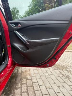 Sarkans Mazda 5 2013 Rīga, ar dzinēja tilpumu 2.00 L un nobraukumu 193 tūkst. km par 6500 €, foto 11 vietnē AUTOMOTO.COM.LV