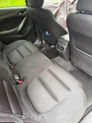 Sarkans Mazda 5 2013 Rīga, ar dzinēja tilpumu 2.00 L un nobraukumu 193 tūkst. km par 6500 €, foto 16 vietnē AUTOMOTO.COM.LV