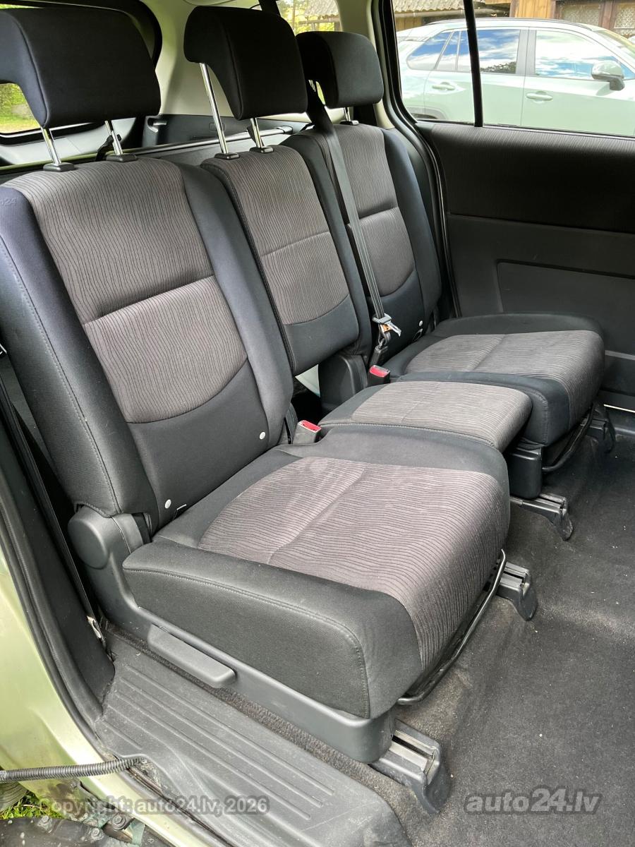 Mazda 5 2008 in Tallinn, with an engine capacity of 1.80 L and mileage of 197 thousand km for 2200 €, photo 14 on AUTOMOTO.COM.LV