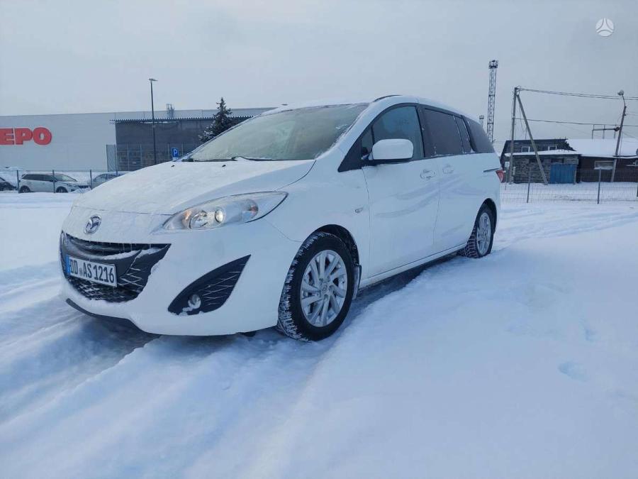 White Mazda 5 2011 in Kaunas, with an engine capacity of 1.56 L and mileage of 221 thousand km for 2990 €, photo 1 on AUTOMOTO.COM.LV