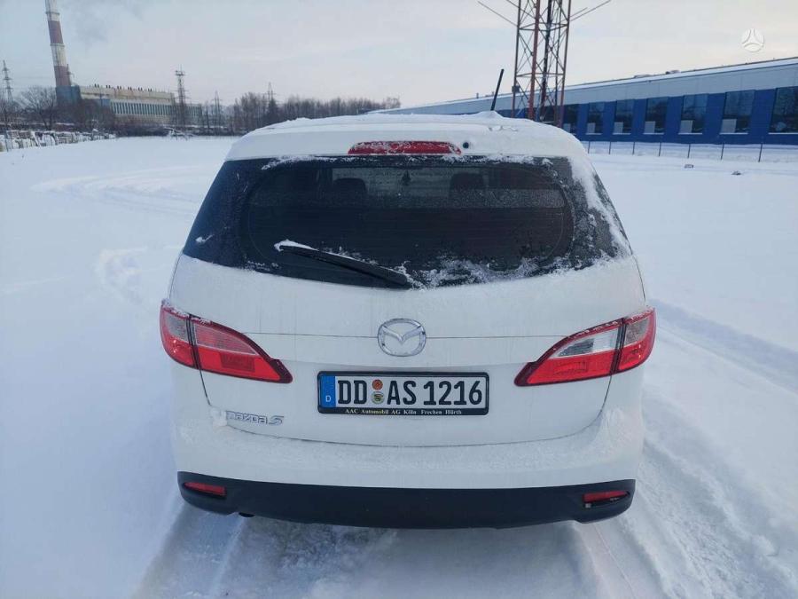 White Mazda 5 2011 in Kaunas, with an engine capacity of 1.56 L and mileage of 221 thousand km for 2990 €, photo 8 on AUTOMOTO.COM.LV