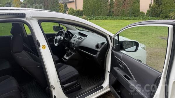 White Mazda 5 2012 in Riga, with an engine capacity of 1.60 L and mileage of 264 thousand km for 4250 €, photo 8 on AUTOMOTO.COM.LV