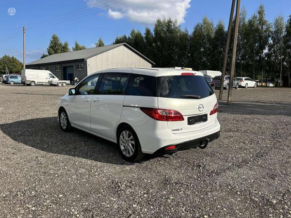 White Mazda 5 2012 in Kretinga, with an engine capacity of 1.56 L and mileage of 228 thousand km for 3950 €, photo 8 on AUTOMOTO.COM.LV