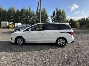 White Mazda 5 2012 in Kretinga, with an engine capacity of 1.56 L and mileage of 228 thousand km for 3950 €, photo 9 on AUTOMOTO.COM.LV