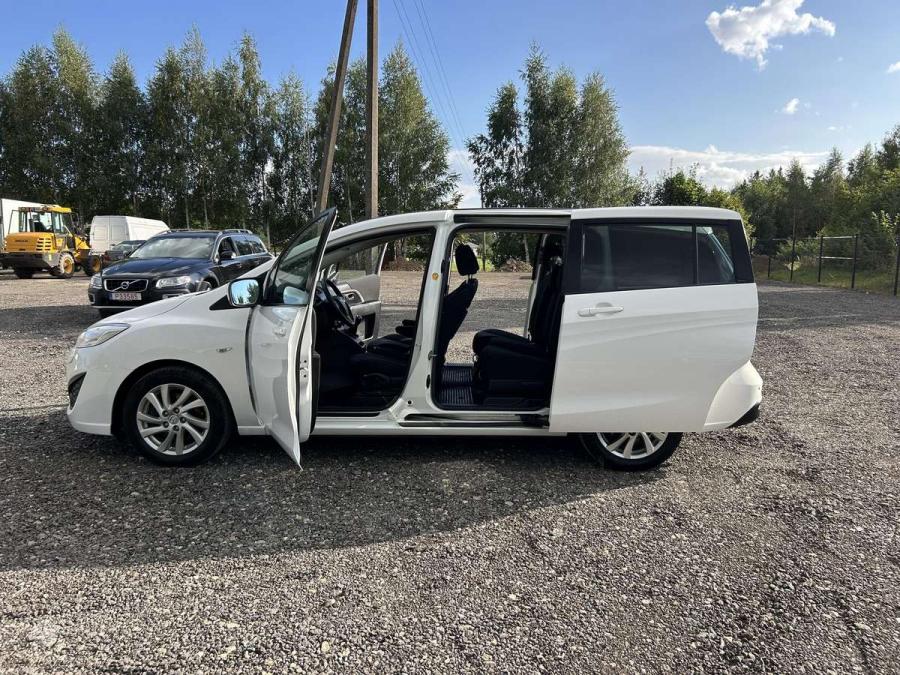 White Mazda 5 2012 in Kretinga, with an engine capacity of 1.56 L and mileage of 228 thousand km for 3950 €, photo 15 on AUTOMOTO.COM.LV