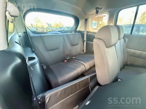 White Mazda 5 2015 in Riga, with an engine capacity of 1.60 L and mileage of 0 thousand km for 4990 €, photo 26 on AUTOMOTO.COM.LV
