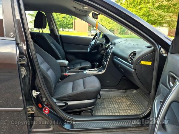 Black Mazda 6 2007 in Tallinn, with an engine capacity of 2.00 L and mileage of 294 thousand km for 1490 €, photo 6 on AUTOMOTO.COM.LV