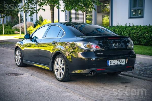 Black Mazda 6 2008 in Riga, with an engine capacity of 2.50 L and mileage of 279 thousand km for 990 €, photo 6 on AUTOMOTO.COM.LV