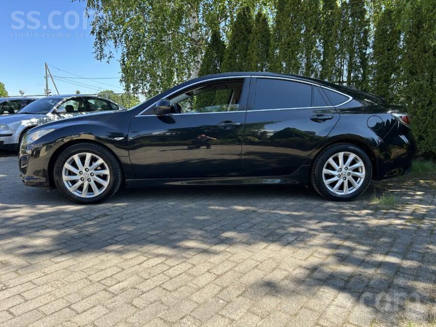 Black Mazda 6 2010 in Riga, with an engine capacity of 2.00 L and mileage of 340 thousand km for 2450 €, photo 4 on AUTOMOTO.COM.LV
