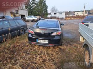 Черный Мазда 6 2011 в Рига, объемом двигателя 2.20 л и пробегом 180 тыс. км за 900 €, фото 4 на AUTOMOTO.COM.LV