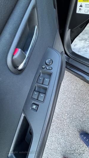 Black Mazda 6 2012 in Tallinn, with an engine capacity of 2.00 L and mileage of 189 thousand km for 4999 €, photo 20 on AUTOMOTO.COM.LV