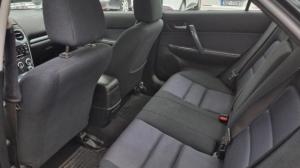Black Mazda 6 2005 in Riga, with an engine capacity of 2.00 L and mileage of 171 thousand km for 1770 €, photo 3 on AUTOMOTO.COM.LV
