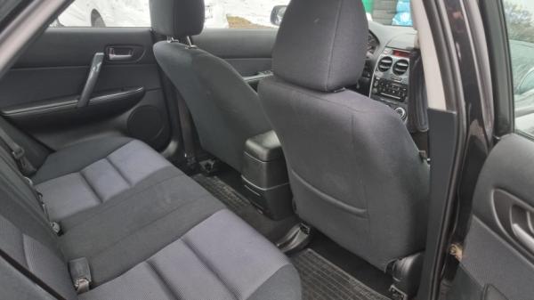 Melns Mazda 6 2005 Rīga, ar dzinēja tilpumu 2.00 L un nobraukumu 171 tūkst. km par 1770 €, foto 4 vietnē AUTOMOTO.COM.LV