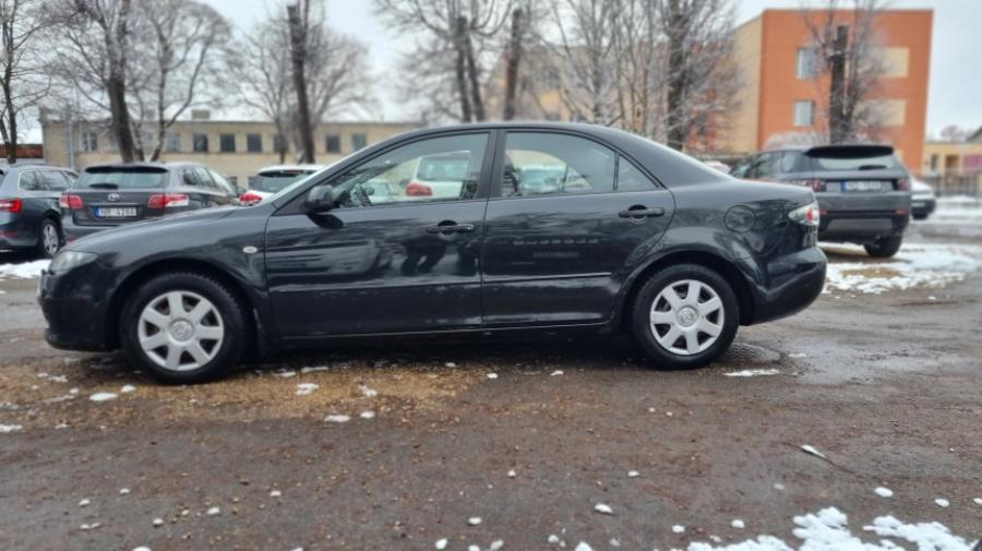 Black Mazda 6 2005 in Riga, with an engine capacity of 2.00 L and mileage of 171 thousand km for 1770 €, photo 7 on AUTOMOTO.COM.LV