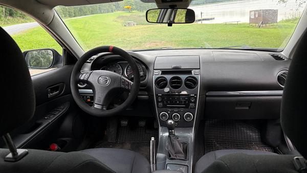 Melns Mazda 6 2007 Tallina, ar dzinēja tilpumu 2.00 L un nobraukumu 229 tūkst. km par 1500 €, foto 6 vietnē AUTOMOTO.COM.LV