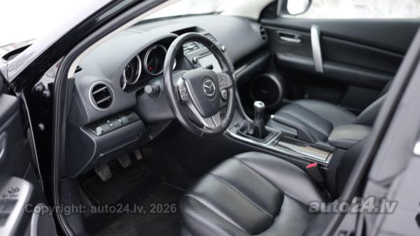 Black Mazda 6 2008 in Tallinn, with an engine capacity of 2.00 L and mileage of 310 thousand km for 2699 €, photo 5 on AUTOMOTO.COM.LV