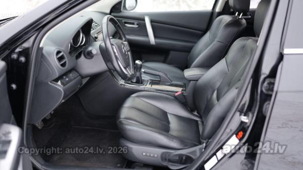 Black Mazda 6 2008 in Tallinn, with an engine capacity of 2.00 L and mileage of 310 thousand km for 2699 €, photo 6 on AUTOMOTO.COM.LV