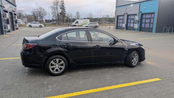 Melns Mazda 6 2008 Viļņa, ar dzinēja tilpumu 2.00 L un nobraukumu 175 tūkst. km par 1100 €, foto 3 vietnē AUTOMOTO.COM.LV