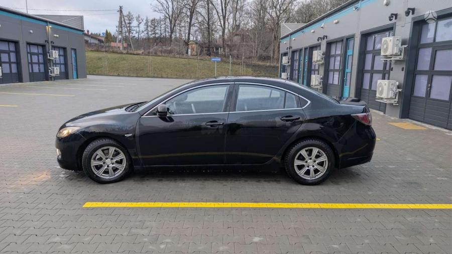 Black Mazda 6 2008 in Vilnius, with an engine capacity of 2.00 L and mileage of 175 thousand km for 1100 €, photo 4 on AUTOMOTO.COM.LV