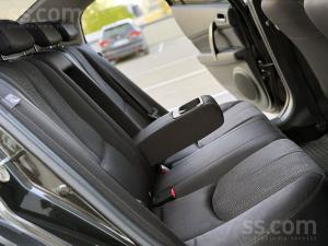 Melns Mazda 6 2008 Rīga, ar dzinēja tilpumu 2.00 L un nobraukumu 258 tūkst. km par 2250 €, foto 16 vietnē AUTOMOTO.COM.LV