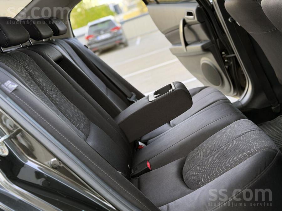 Melns Mazda 6 2008 Rīga, ar dzinēja tilpumu 2.00 L un nobraukumu 258 tūkst. km par 2250 €, foto 16 vietnē AUTOMOTO.COM.LV