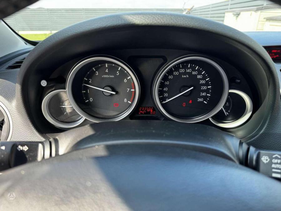 Black Mazda 6 2008 in Kaunas, with an engine capacity of 2.00 L and mileage of 234 thousand km for 1800 €, photo 12 on AUTOMOTO.COM.LV
