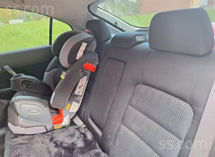 Melns Mazda 6 2008 Aizkraukle, ar dzinēja tilpumu 2.20 L un nobraukumu 247 tūkst. km par 2100 €, foto 4 vietnē AUTOMOTO.COM.LV