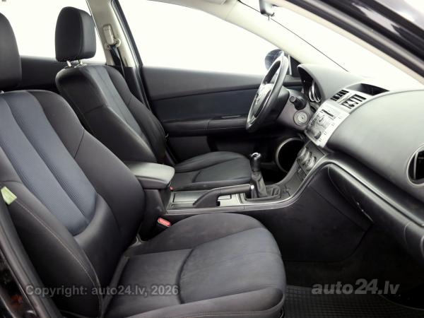 Black Mazda 6 2008 in Tallinn, with an engine capacity of 1.80 L and mileage of 286 thousand km for 899 €, photo 6 on AUTOMOTO.COM.LV