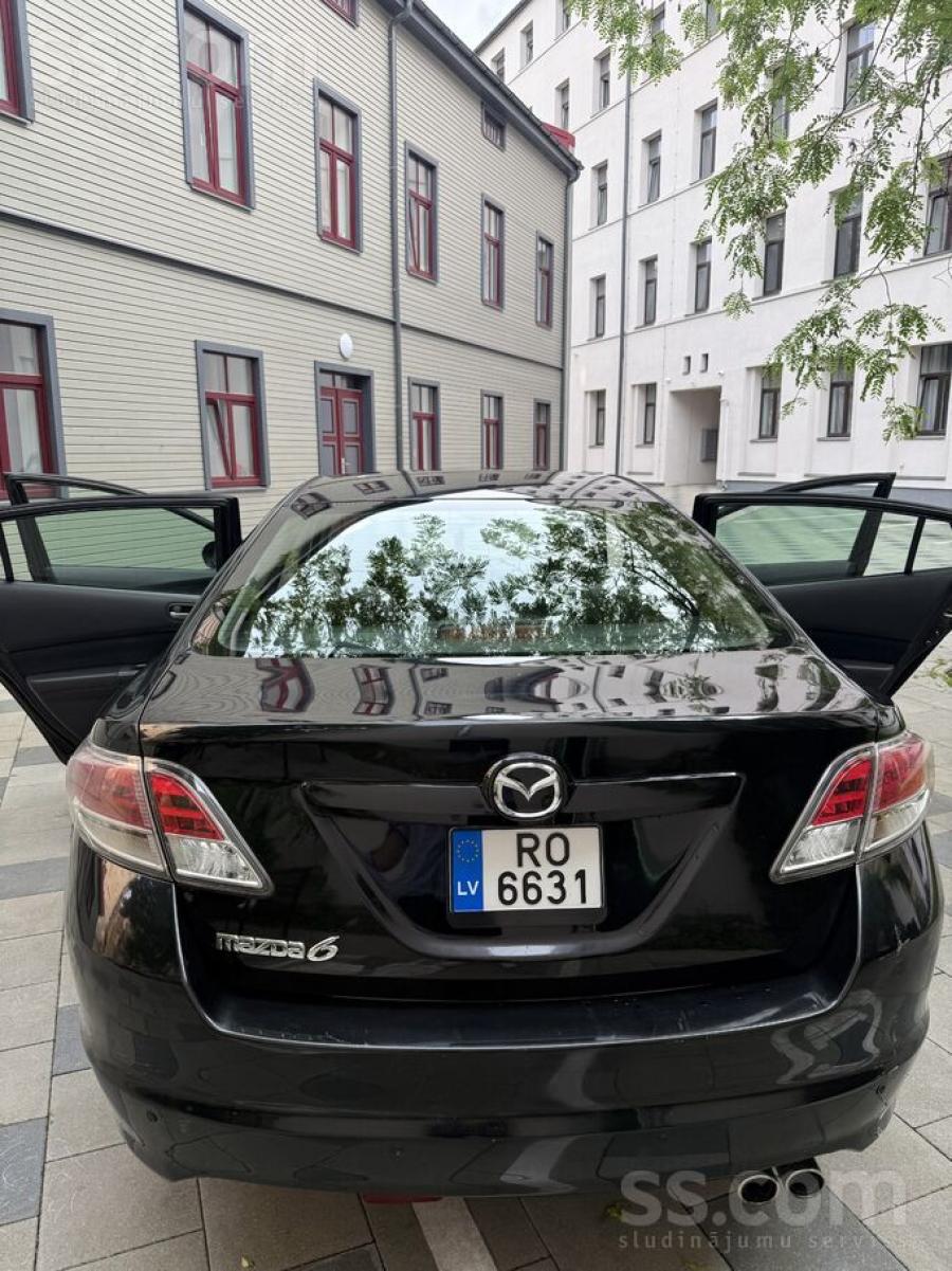 Melns Mazda 6 2009 Rīga, ar dzinēja tilpumu 2.50 L un nobraukumu 110 tūkst. km par 1700 €, foto 5 vietnē AUTOMOTO.COM.LV