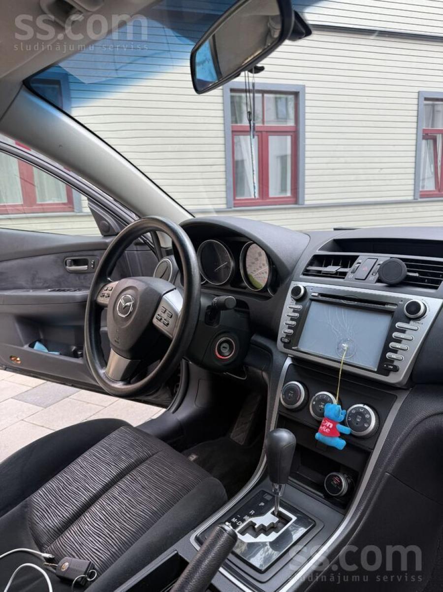 Melns Mazda 6 2009 Rīga, ar dzinēja tilpumu 2.50 L un nobraukumu 110 tūkst. km par 1700 €, foto 11 vietnē AUTOMOTO.COM.LV