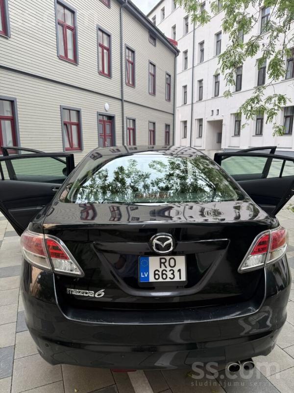 Melns Mazda 6 2009 Rīga, ar dzinēja tilpumu 2.50 L un nobraukumu 110 tūkst. km par 1200 €, foto 4 vietnē AUTOMOTO.COM.LV