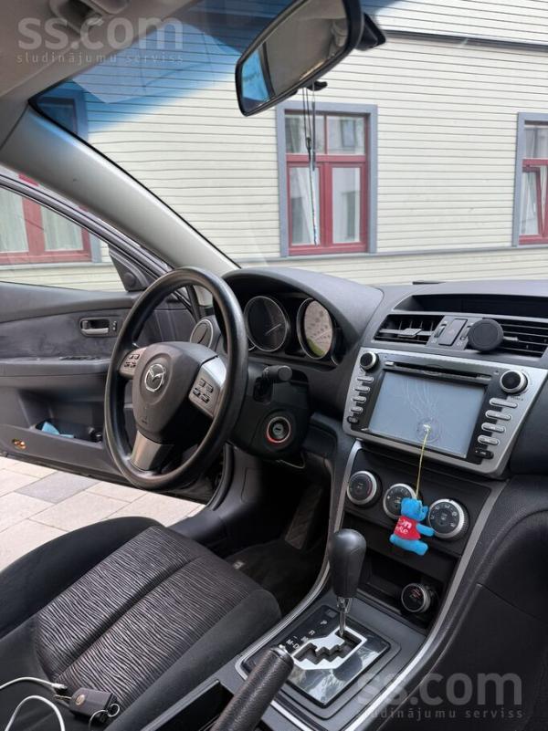 Melns Mazda 6 2009 Rīga, ar dzinēja tilpumu 2.50 L un nobraukumu 110 tūkst. km par 1200 €, foto 10 vietnē AUTOMOTO.COM.LV