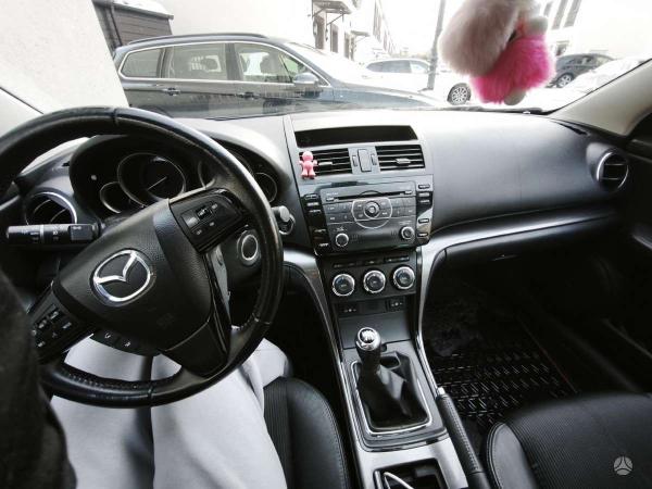 Black Mazda 6 2011 in Kaunas, with an engine capacity of 2.18 L and mileage of 243 thousand km for 3200 €, photo 7 on AUTOMOTO.COM.LV