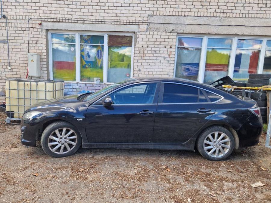 Black Mazda 6 2011 in Daugavpils, with an engine capacity of 2.20 L and mileage of 259 thousand km for 1200 €, photo 1 on AUTOMOTO.COM.LV