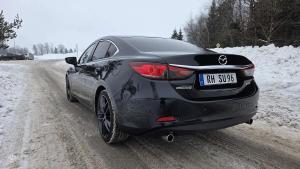 Black Mazda 6 2013 in Plunge, with an engine capacity of 2.18 L and mileage of 185 thousand km for 6700 €, photo 4 on AUTOMOTO.COM.LV