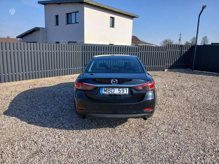 Black Mazda 6 2013 in Alytus, with an engine capacity of 2.18 L and mileage of 248 thousand km for 2900 €, photo 6 on AUTOMOTO.COM.LV