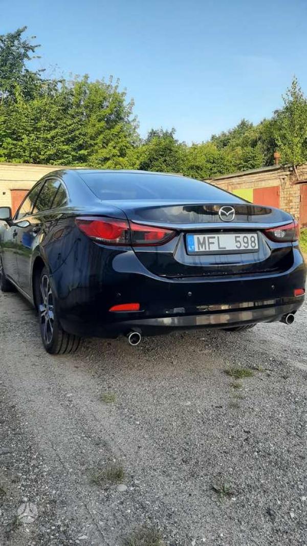 Black Mazda 6 2014 in Vilnius, with an engine capacity of 2.19 L and mileage of 299 thousand km for 3250 €, photo 2 on AUTOMOTO.COM.LV