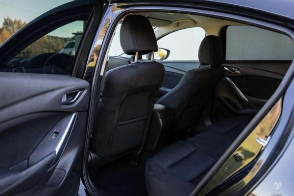 Black Mazda 6 2014 in Vilnius, with an engine capacity of 2.49 L and mileage of 188 thousand km for 8950 €, photo 8 on AUTOMOTO.COM.LV