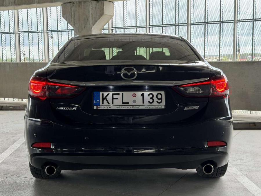 Black Mazda 6 2016 in Vilnius, with an engine capacity of 2.00 L and mileage of 178 thousand km for 11000 €, photo 8 on AUTOMOTO.COM.LV