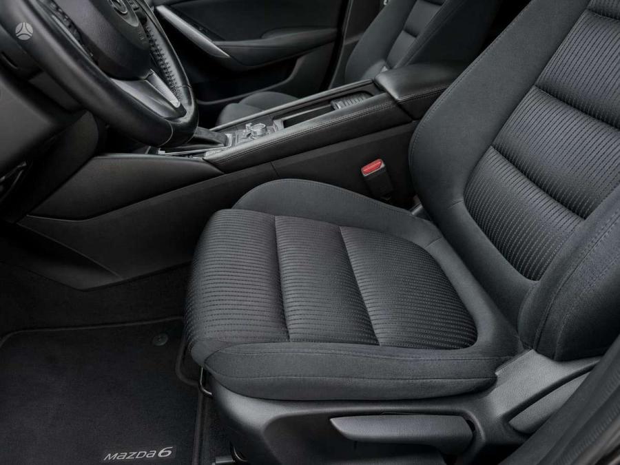 Black Mazda 6 2016 in Vilnius, with an engine capacity of 2.00 L and mileage of 178 thousand km for 11000 €, photo 13 on AUTOMOTO.COM.LV