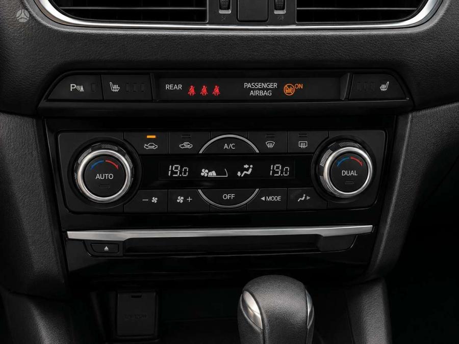 Black Mazda 6 2016 in Vilnius, with an engine capacity of 2.00 L and mileage of 178 thousand km for 11000 €, photo 20 on AUTOMOTO.COM.LV
