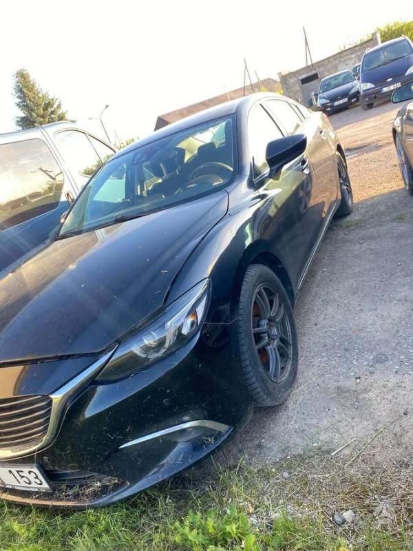 Melns Mazda 6 2016 Alīta, ar dzinēja tilpumu 2.19 L un nobraukumu 320 tūkst. km par 3500 €, foto 4 vietnē AUTOMOTO.COM.LV