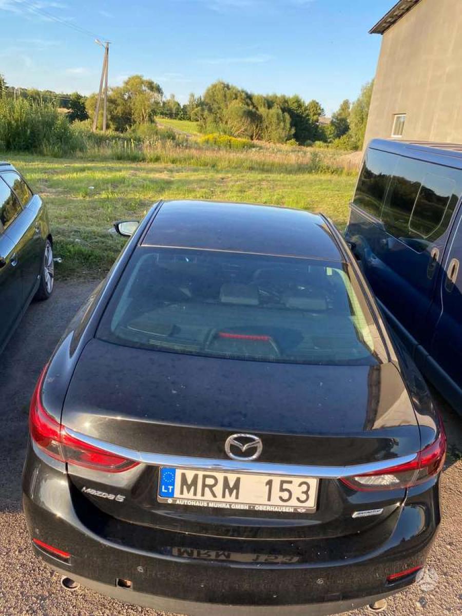 Black Mazda 6 2016 in Alytus, with an engine capacity of 2.19 L and mileage of 320 thousand km for 3500 €, photo 5 on AUTOMOTO.COM.LV